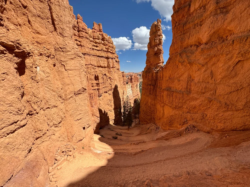 Hiking the Navajo Loop Trail in Bryce Canyon National Park — noahawaii