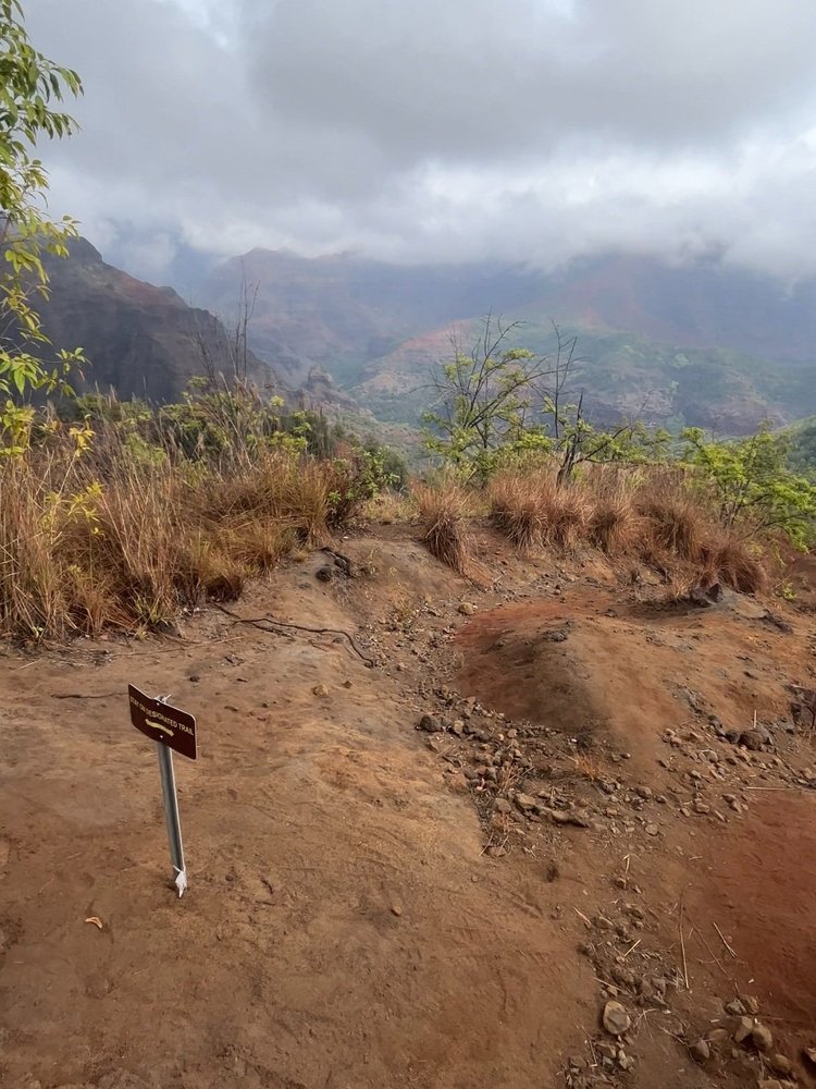 Hiking the Kukui Trail to the Lonomea Shelter on Kauaʻi, Hawaiʻi ...