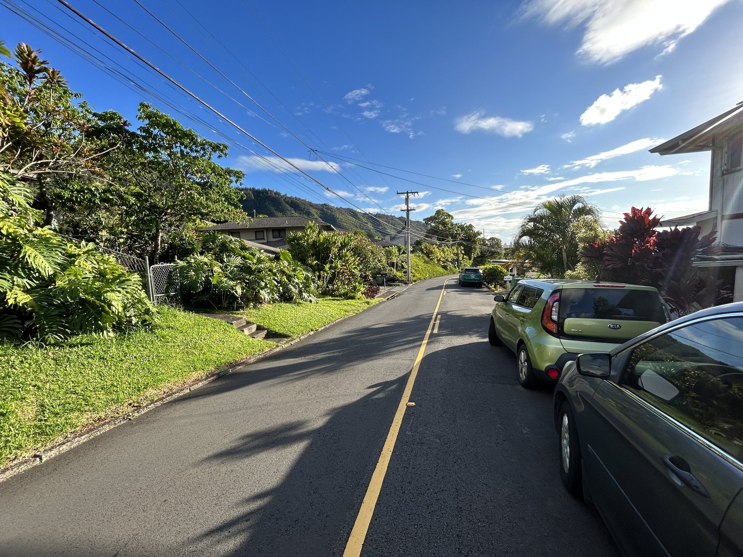 Hiking the Kolowalu Trail to Waʻahila Ridge on Oʻahu, Hawaiʻi — noahawaii
