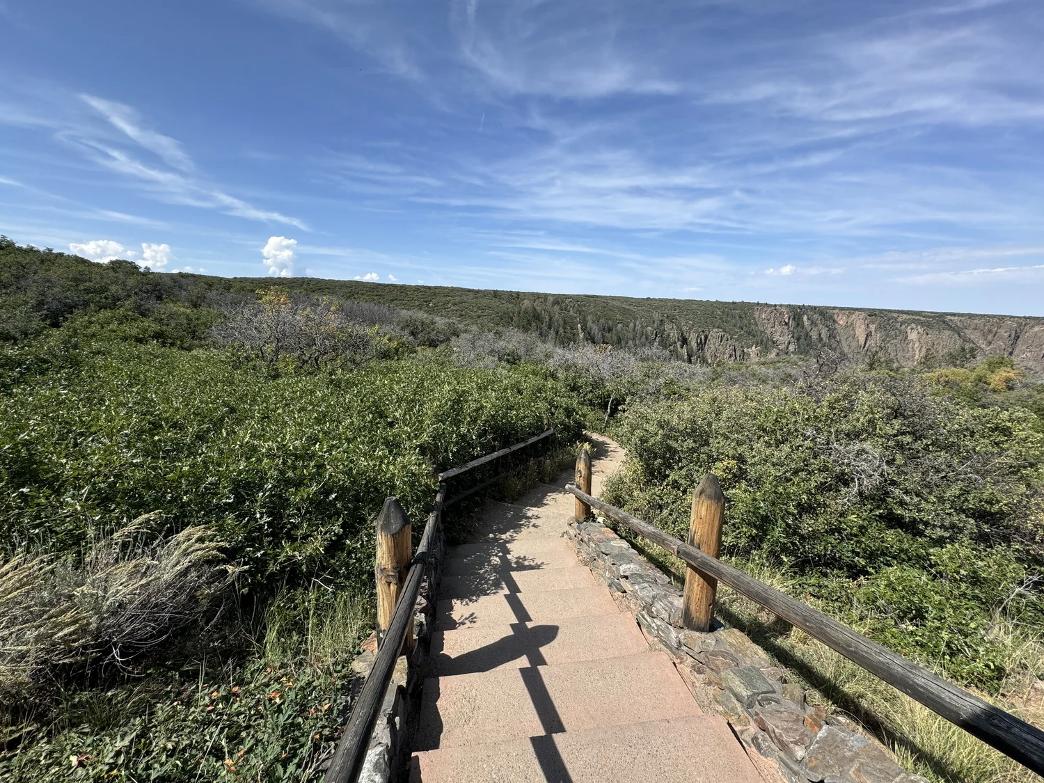 Hiking the Oak Flat Loop Trail in Black Canyon of the Gunnison National ...