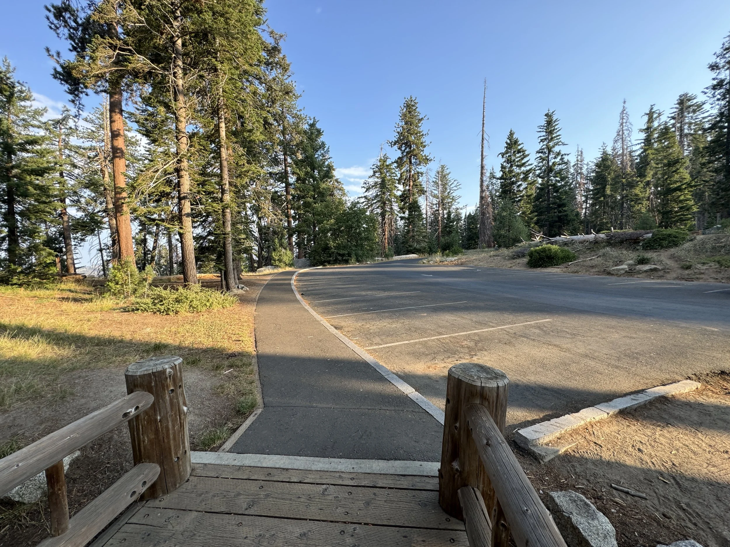 Hiking the General Sherman Tree Trail in Sequoia National Park — noahawaii