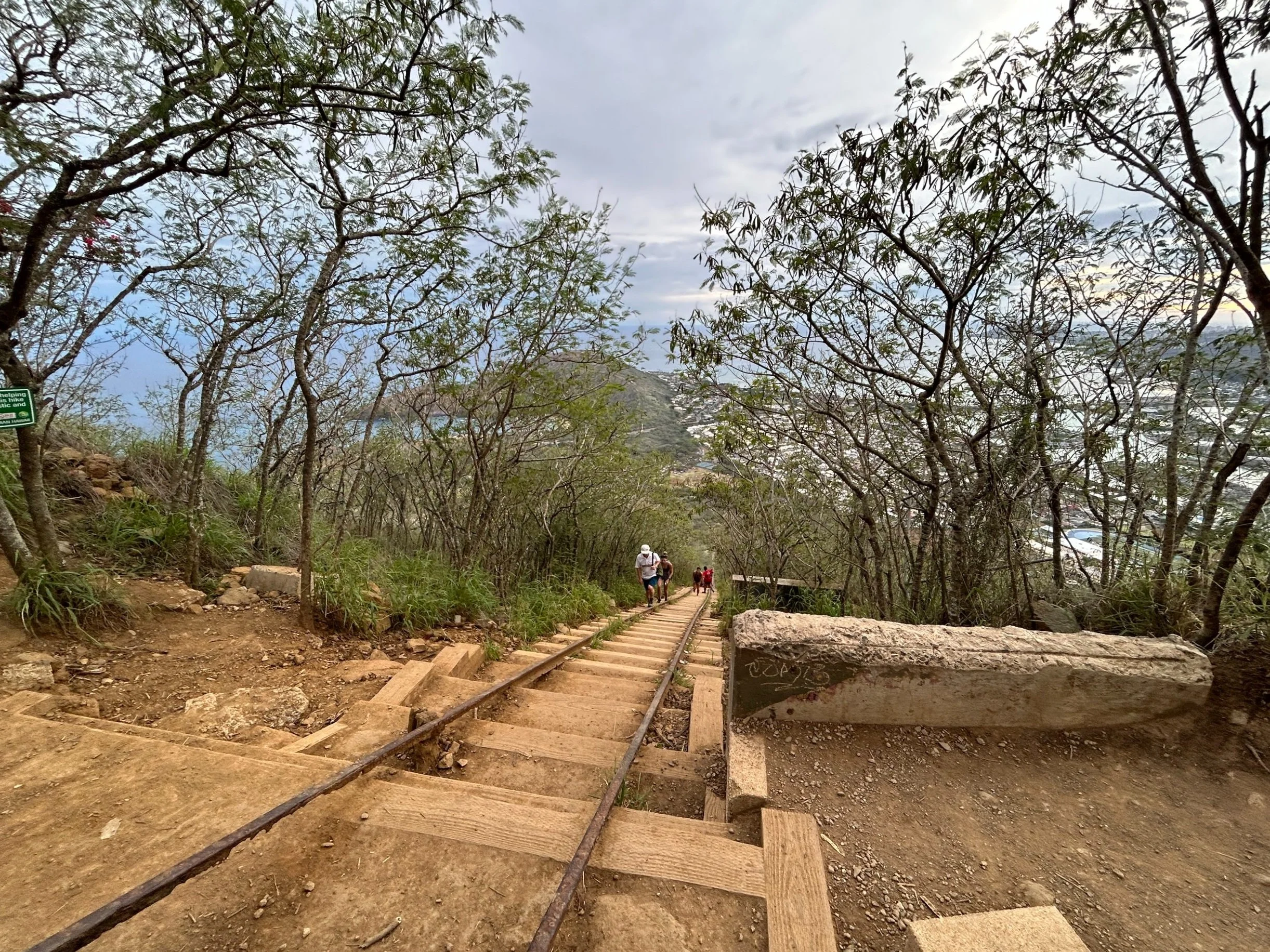 Hiking the Koko Head Stairs on Oʻahu — noahawaii