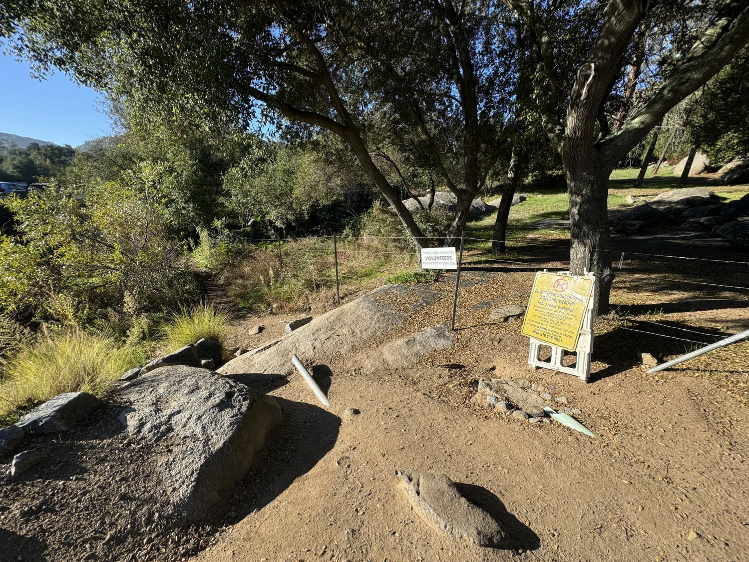 Hiking the Potato Chip Rock Trail (Mt. Woodson) via Highway 67 in San ...