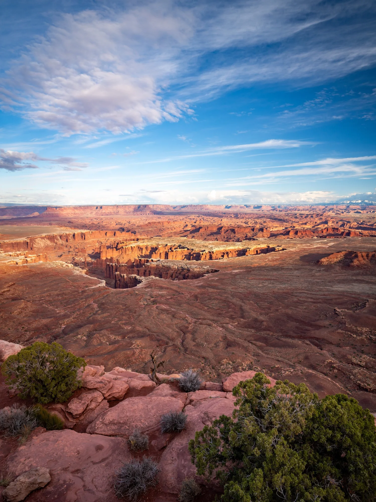 Hiking the Grand View Point Trail in Canyonlands National Park — noahawaii