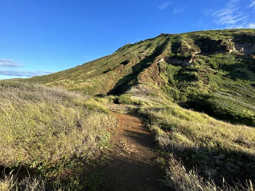 Hiking the Koko Crater Arch Trail on Oʻahu, Hawaiʻi — noahawaii