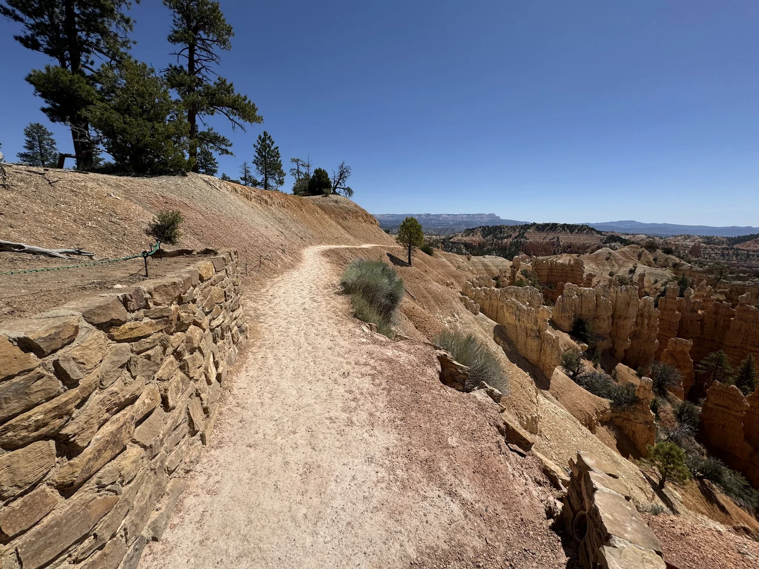 Hiking the Fairyland Loop Trail in Bryce Canyon National Park — noahawaii