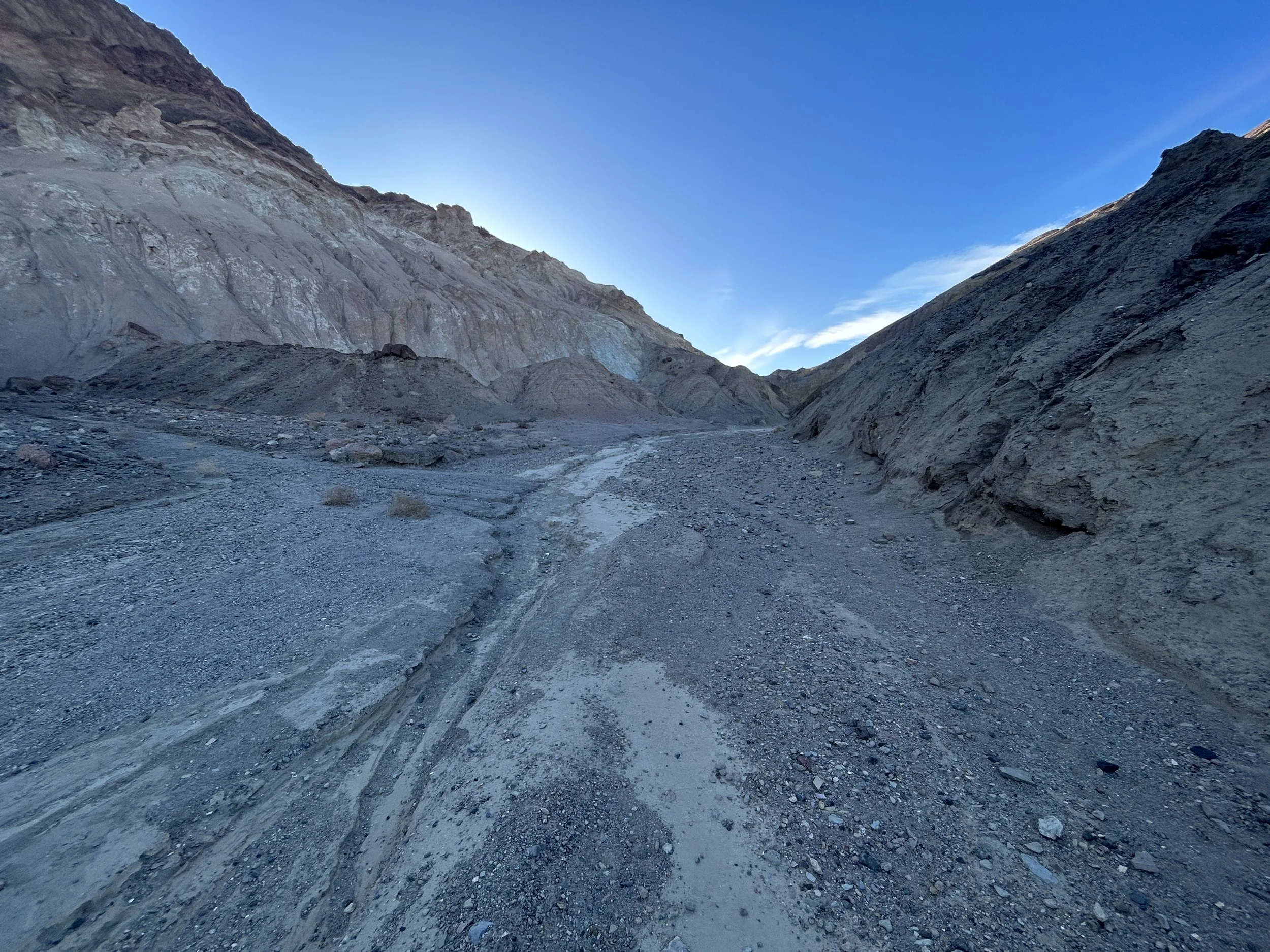 Hiking the Desolation Canyon Trail in Death Valley National Park ...