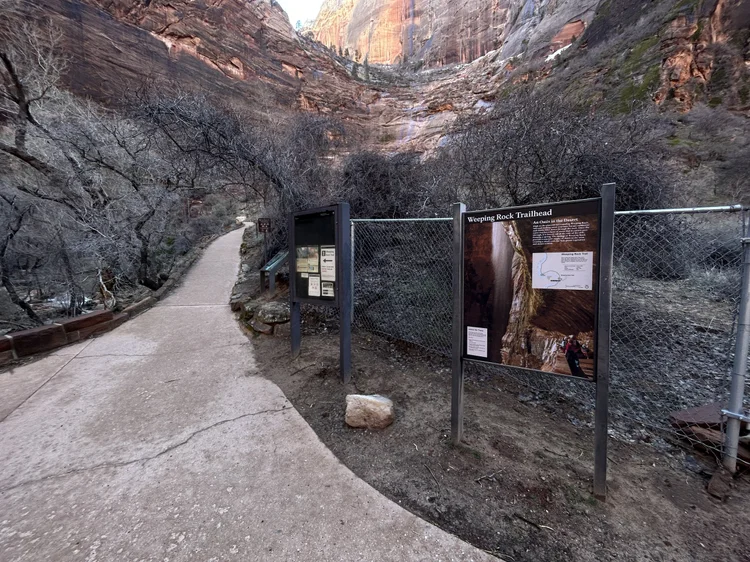 Hiking the Weeping Rock Trail in Zion National Park — noahawaii