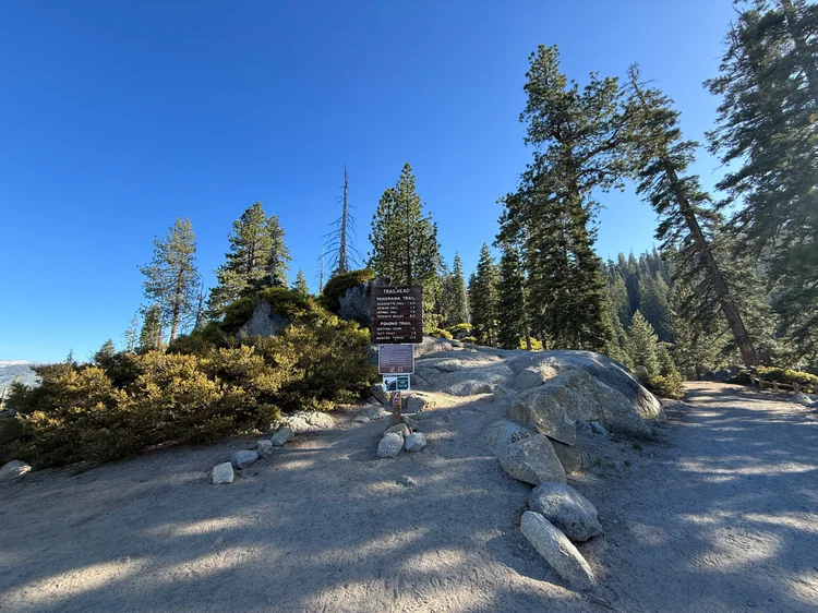 Hiking the Panorama Trail (Illilouette Falls & Panorama Point) in ...