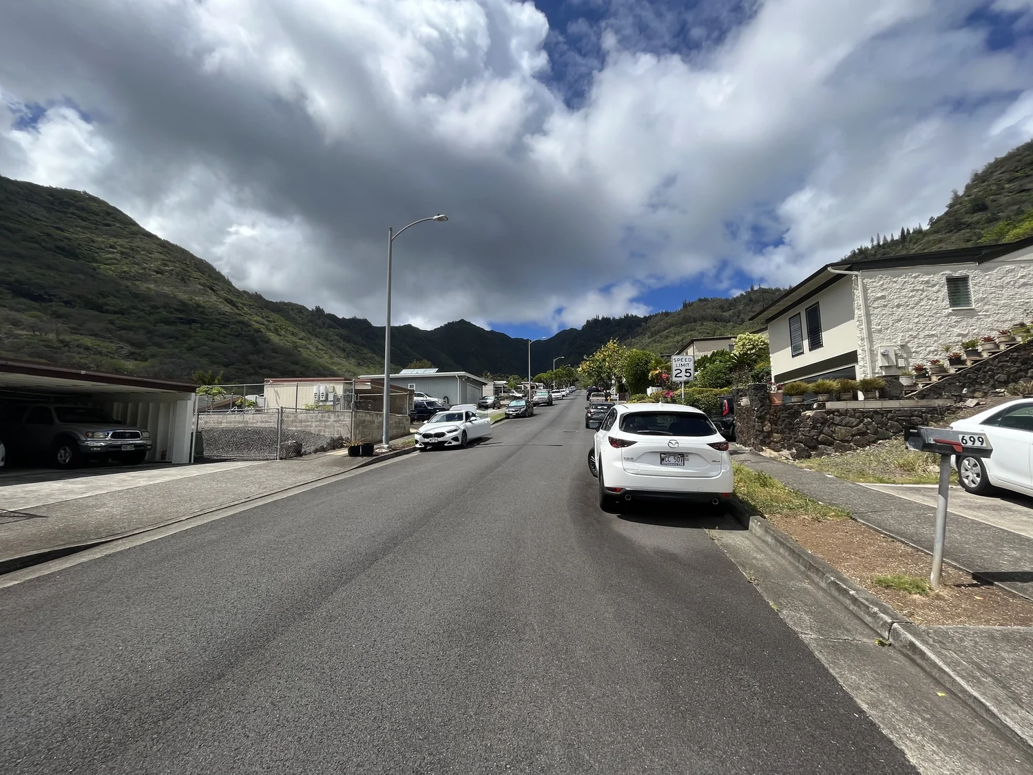 Hiking the Kuliʻouʻou Valley Trail on Oʻahu, Hawaiʻi — noahawaii