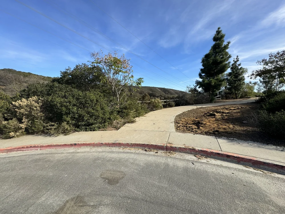 Hiking the Nighthawk Trail to Black Mountain Summit in San Diego ...