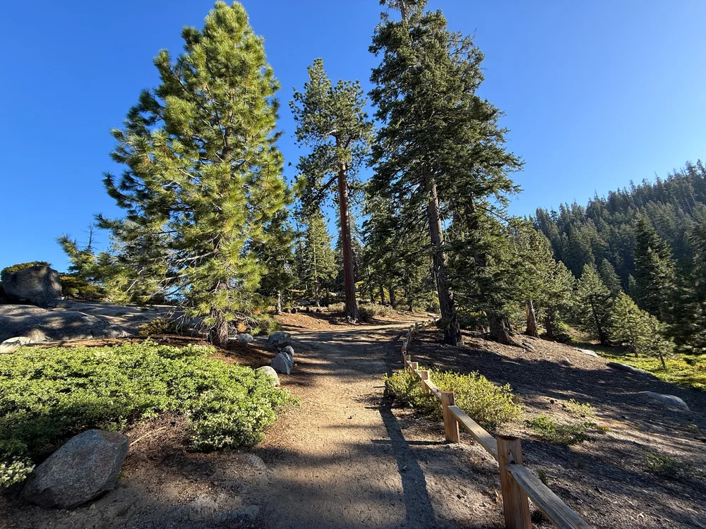 Hiking the Panorama Trail (Illilouette Falls & Panorama Point) in ...
