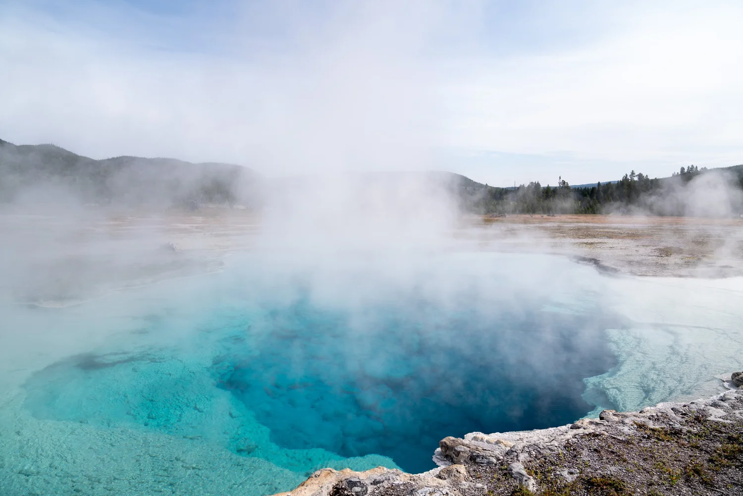 10 Best Geysers & Thermal Features in Yellowstone National Park — noahawaii