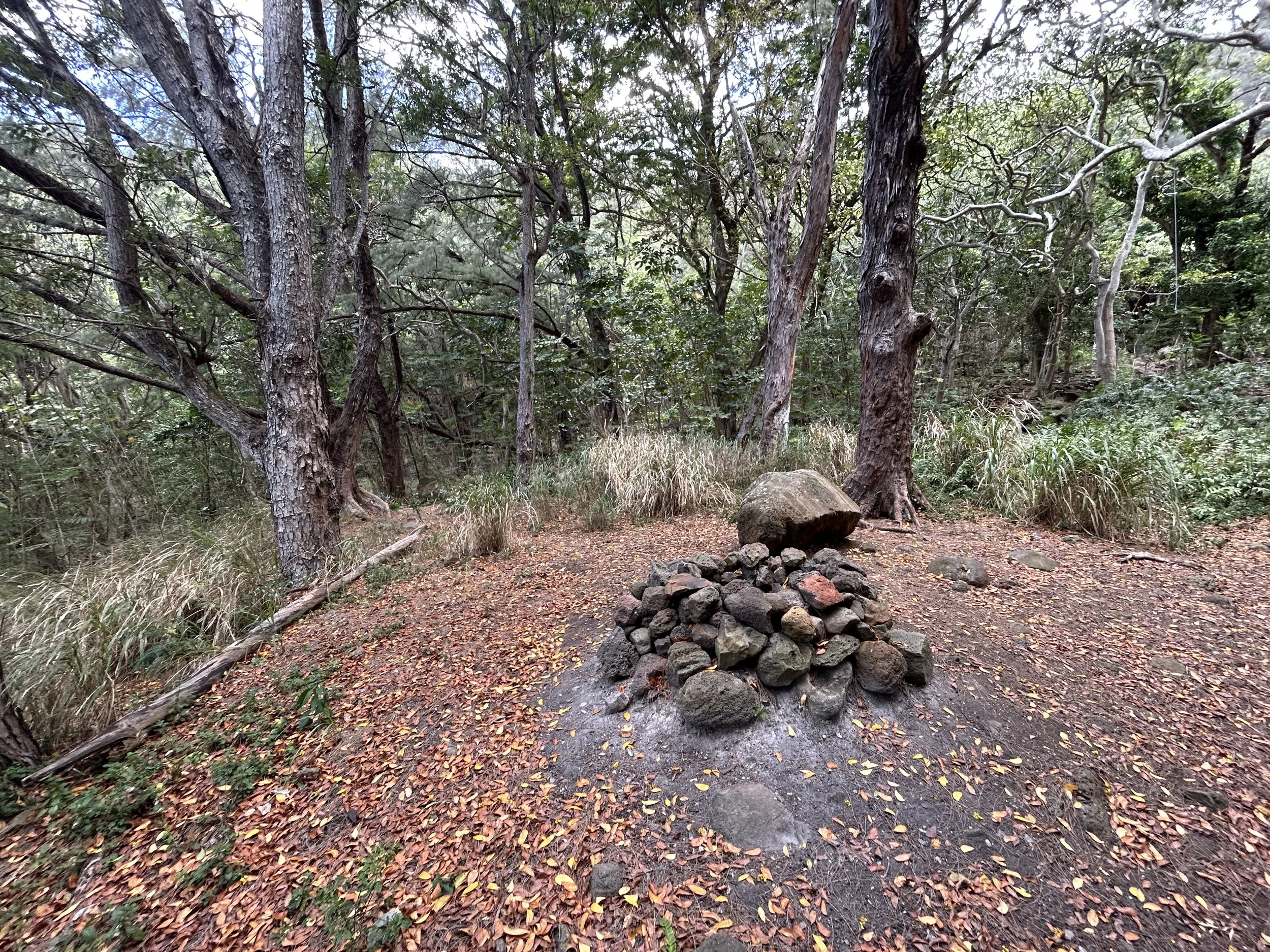 Hiking the Pyramid Rock Loop Trail on Oʻahu — noahawaii