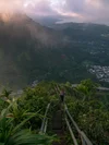 Hiking the Stairway to Heaven (Haʻikū Stairs) Trail on Oʻahu, Hawaiʻi ...