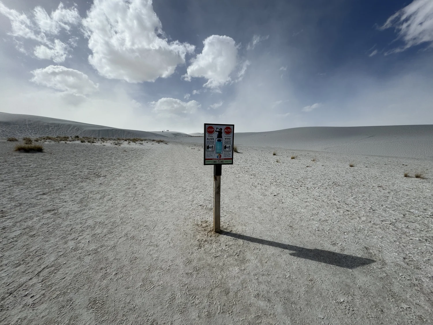 Hiking the Alkali Flat Trail in White Sands National Park — noahawaii