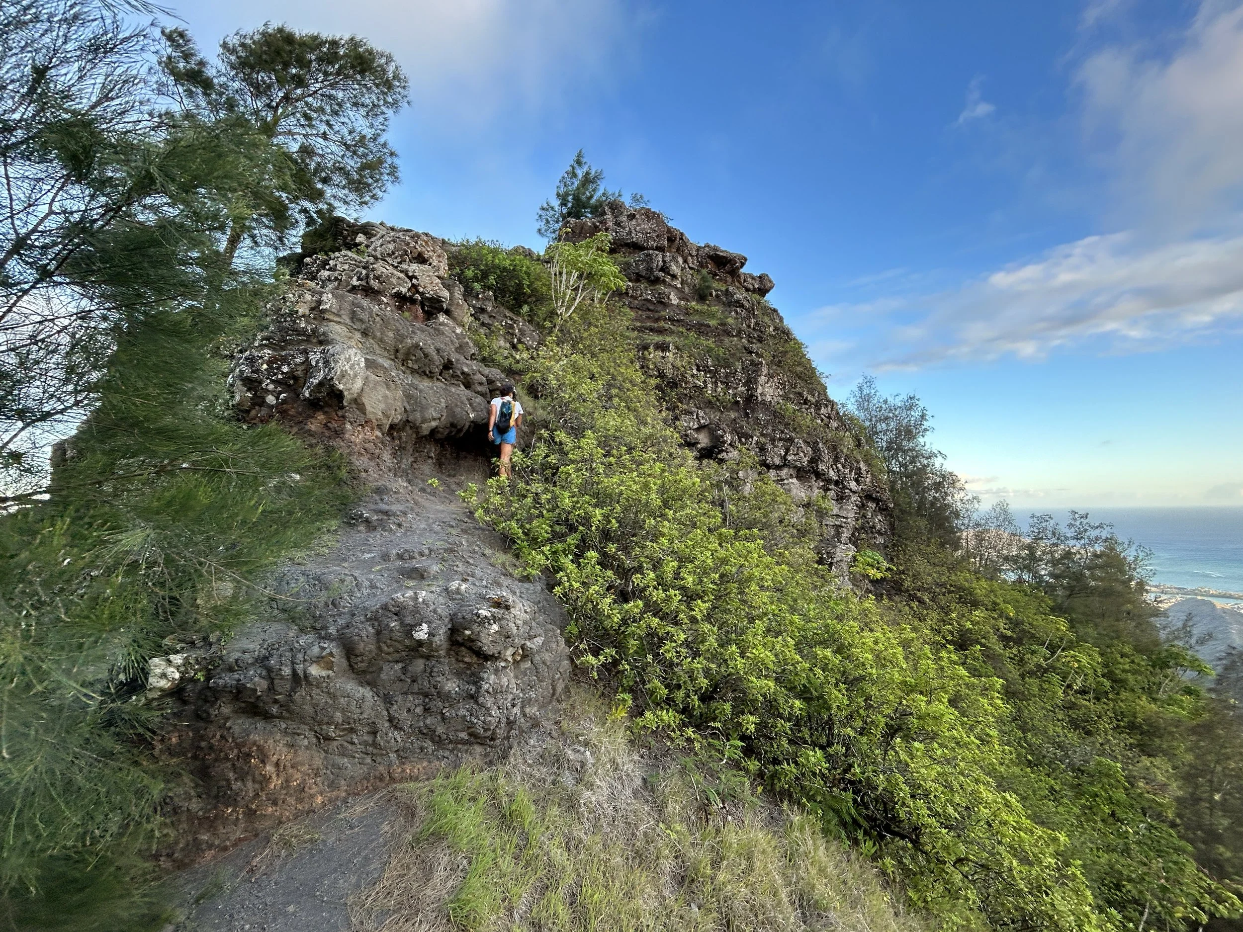 Hiking the Pyramid Rock Loop Trail on Oʻahu — noahawaii