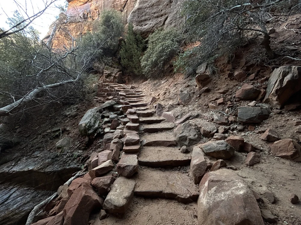 Hiking the Canyon Overlook Trail in Zion National Park — noahawaii