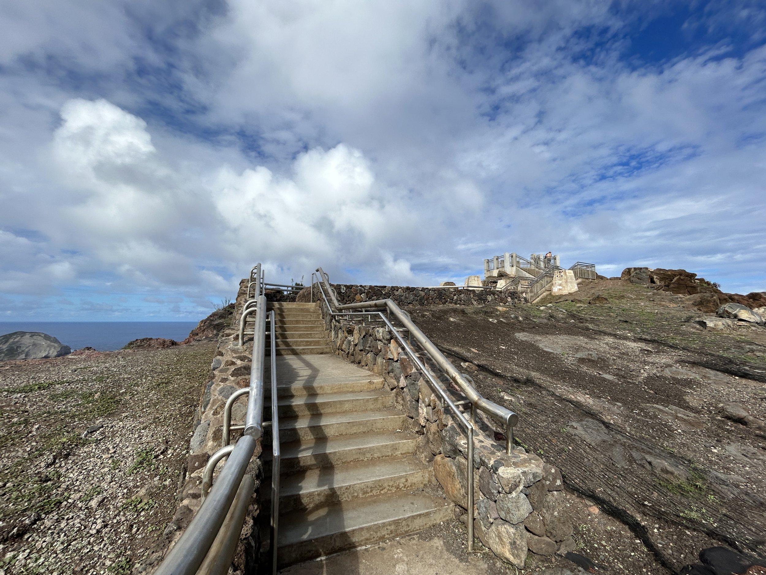 Hiking the Makapuʻu Point Lighthouse Trail on Oʻahu, Hawaiʻi — noahawaii