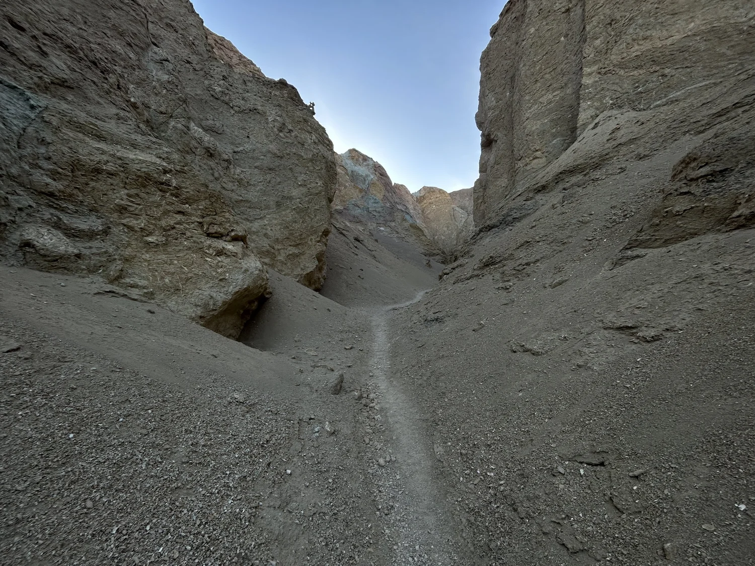 Hiking the Desolation Canyon Trail in Death Valley National Park ...