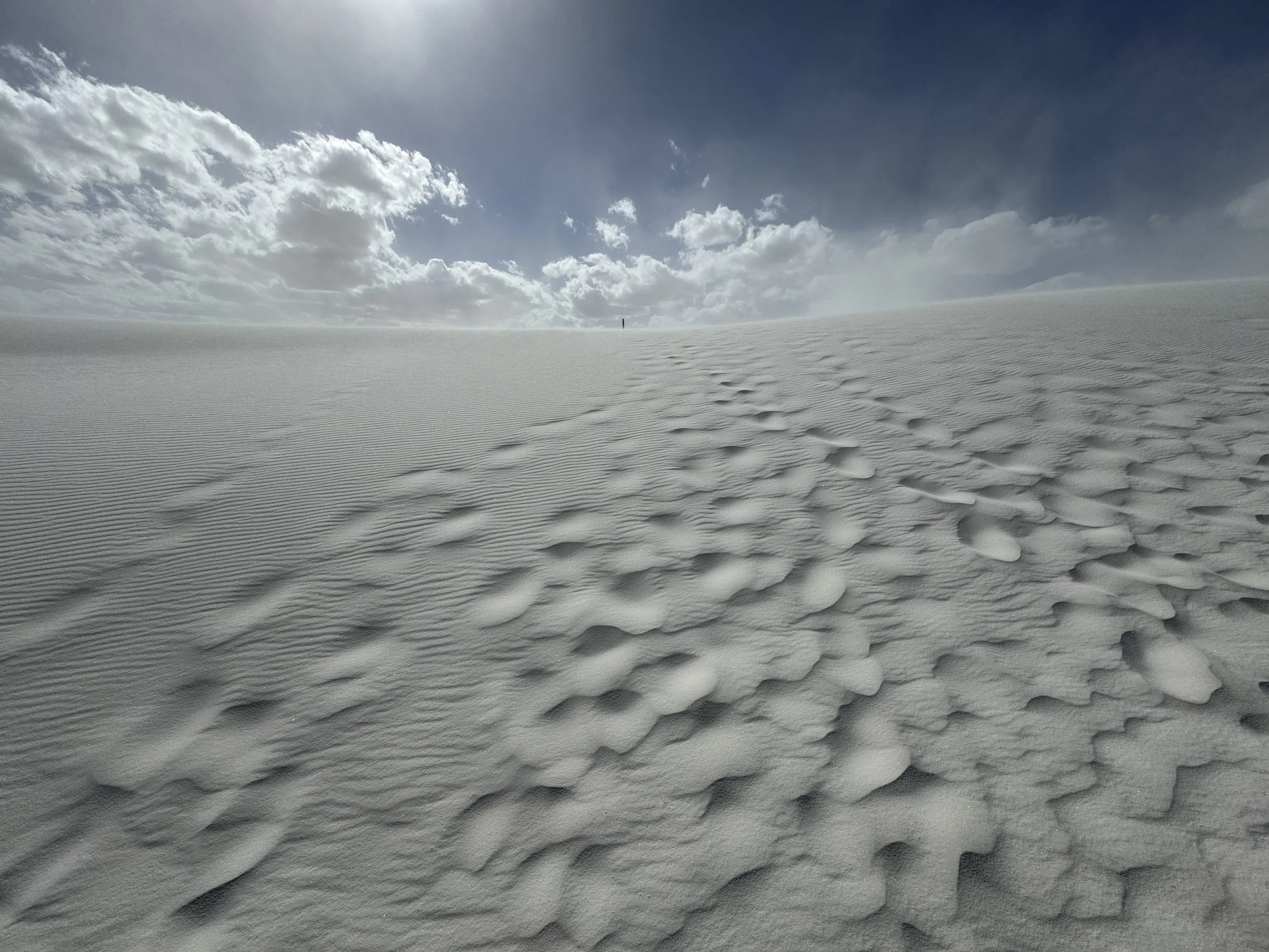 Hiking the Alkali Flat Trail in White Sands National Park — noahawaii