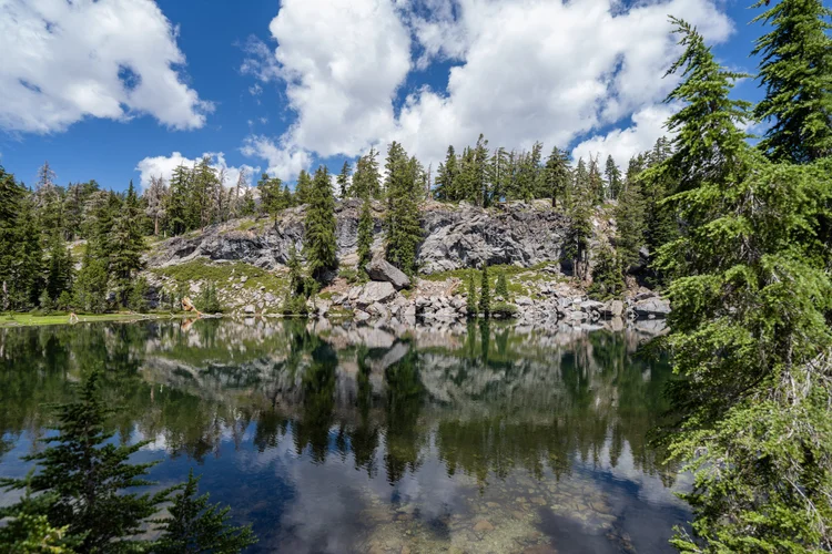 Hiking the Terrace, Shadow, & Cliff Lakes Trail in Lassen Volcanic ...