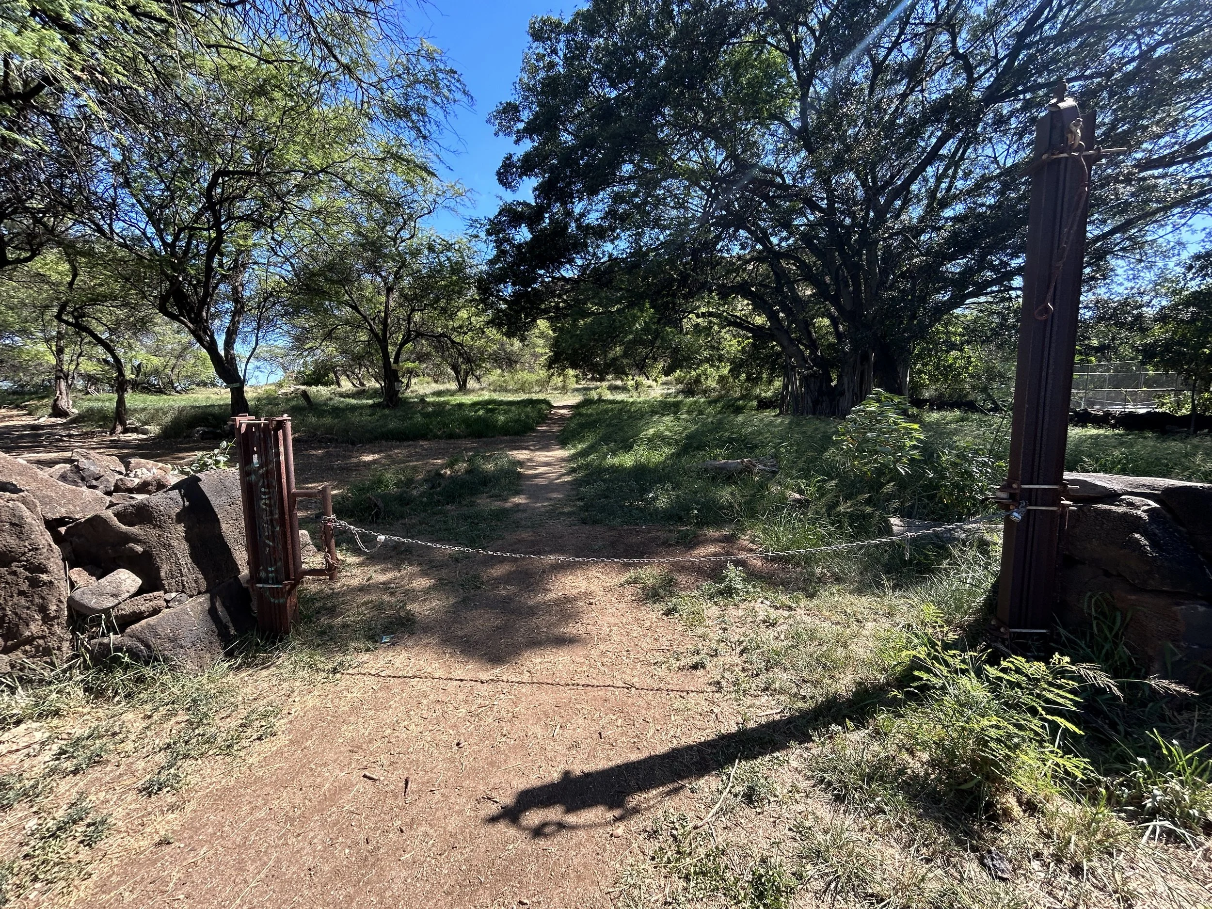 Hiking the Mauna Lahilahi Trail (Turtle Rock) on Oʻahu, Hawaiʻi — noahawaii