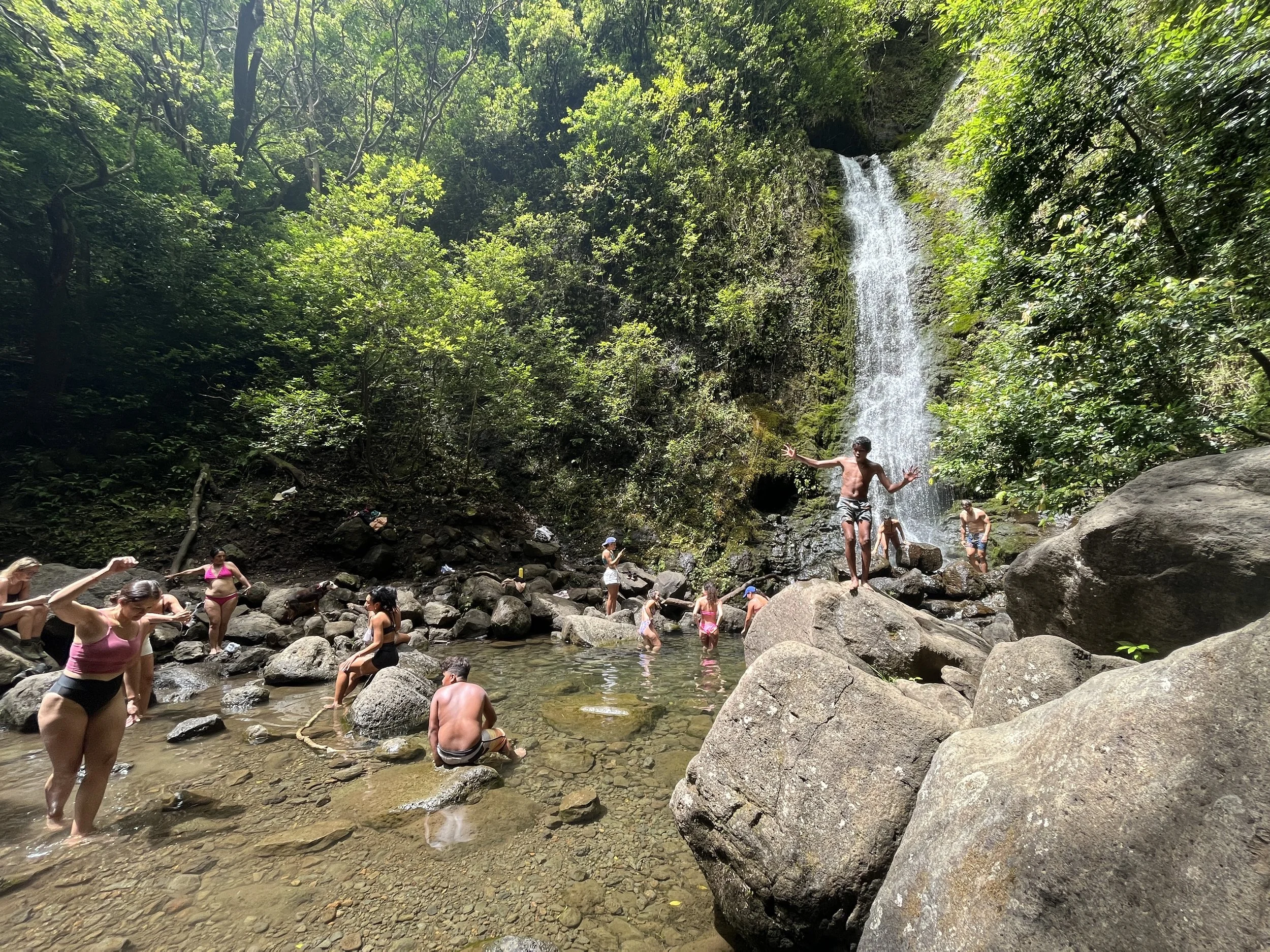 Hiking the Lulumahu Falls Trail on Oʻahu — noahawaii