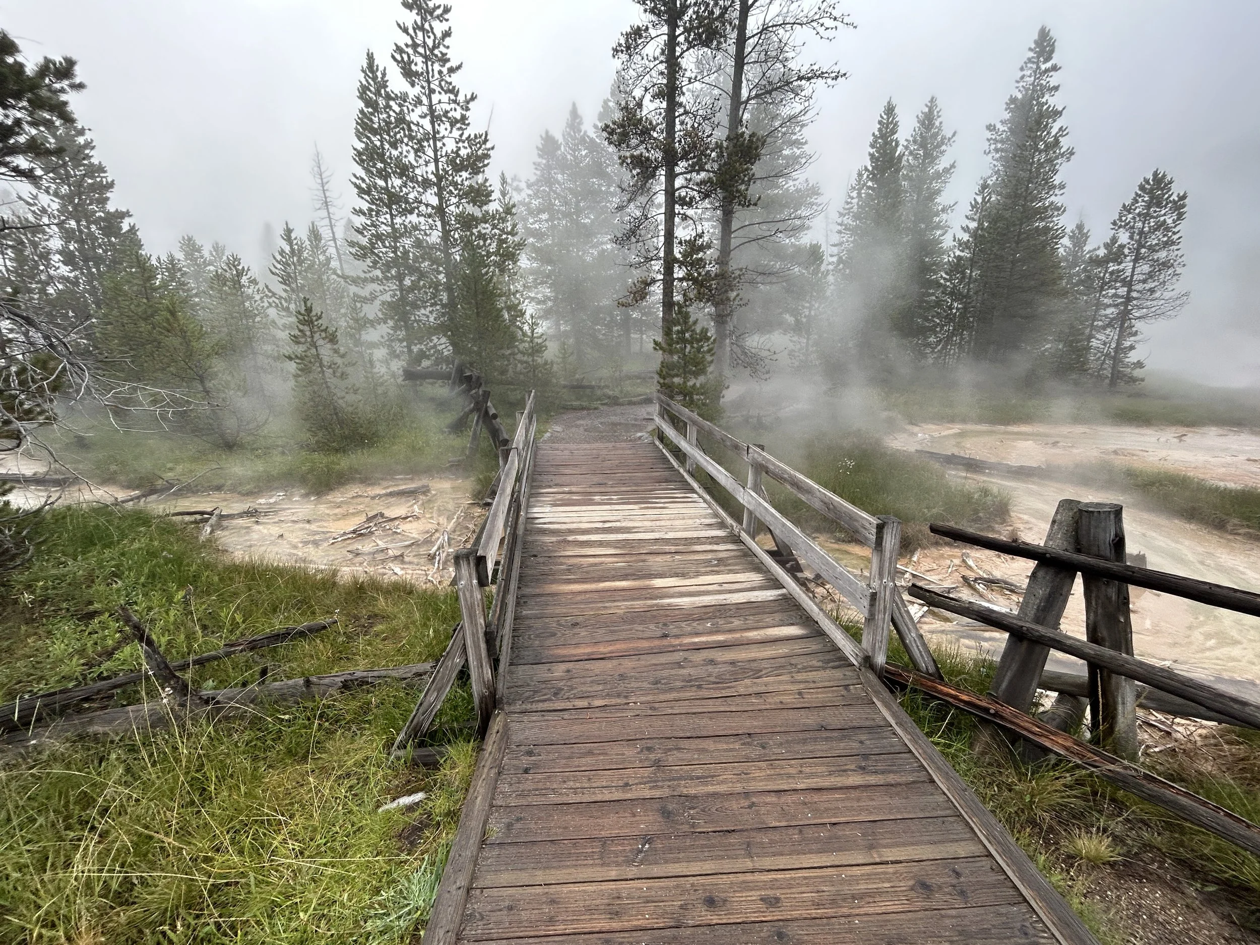 Hiking the Artists’ Paintpot Trail in Yellowstone National Park — noahawaii