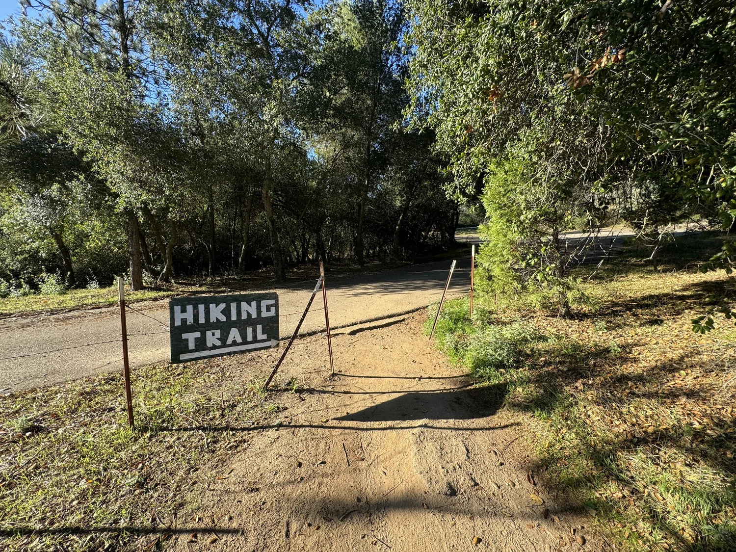 Hiking the Potato Chip Rock Trail (Mt. Woodson) via Highway 67 in San ...