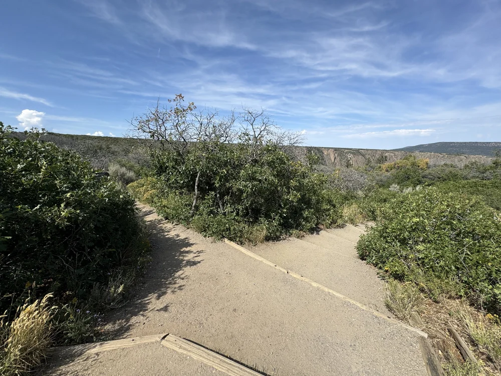 Hiking the Oak Flat Loop Trail in Black Canyon of the Gunnison National ...