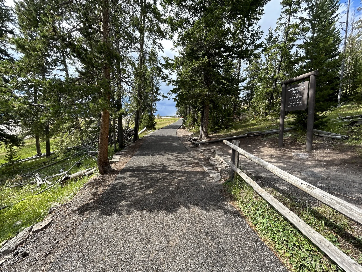 Hiking the Observation Point Trail in Yellowstone National Park — noahawaii