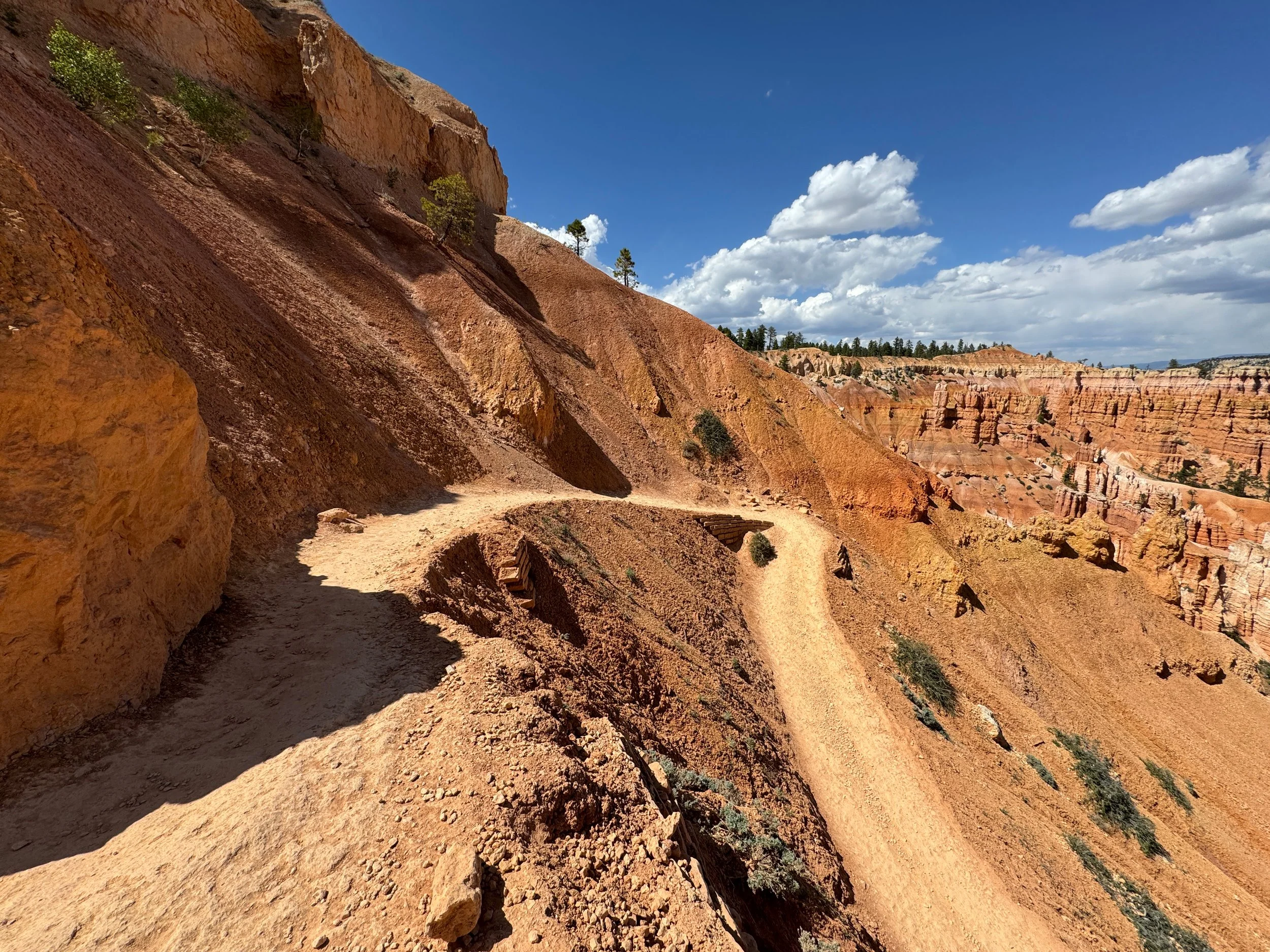 Hiking the Navajo Loop Trail in Bryce Canyon National Park — noahawaii