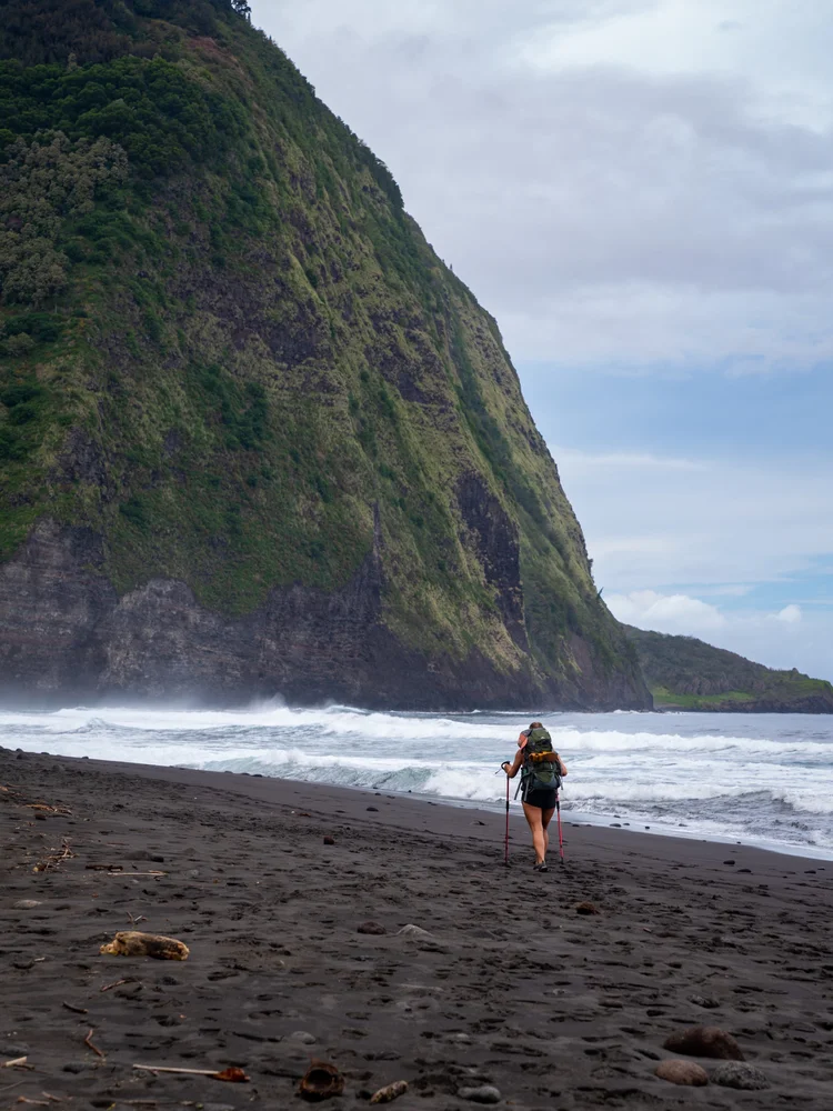 Hiking the Muliwai Trail to Waimanu Valley on the Big Island of Hawaiʻi ...