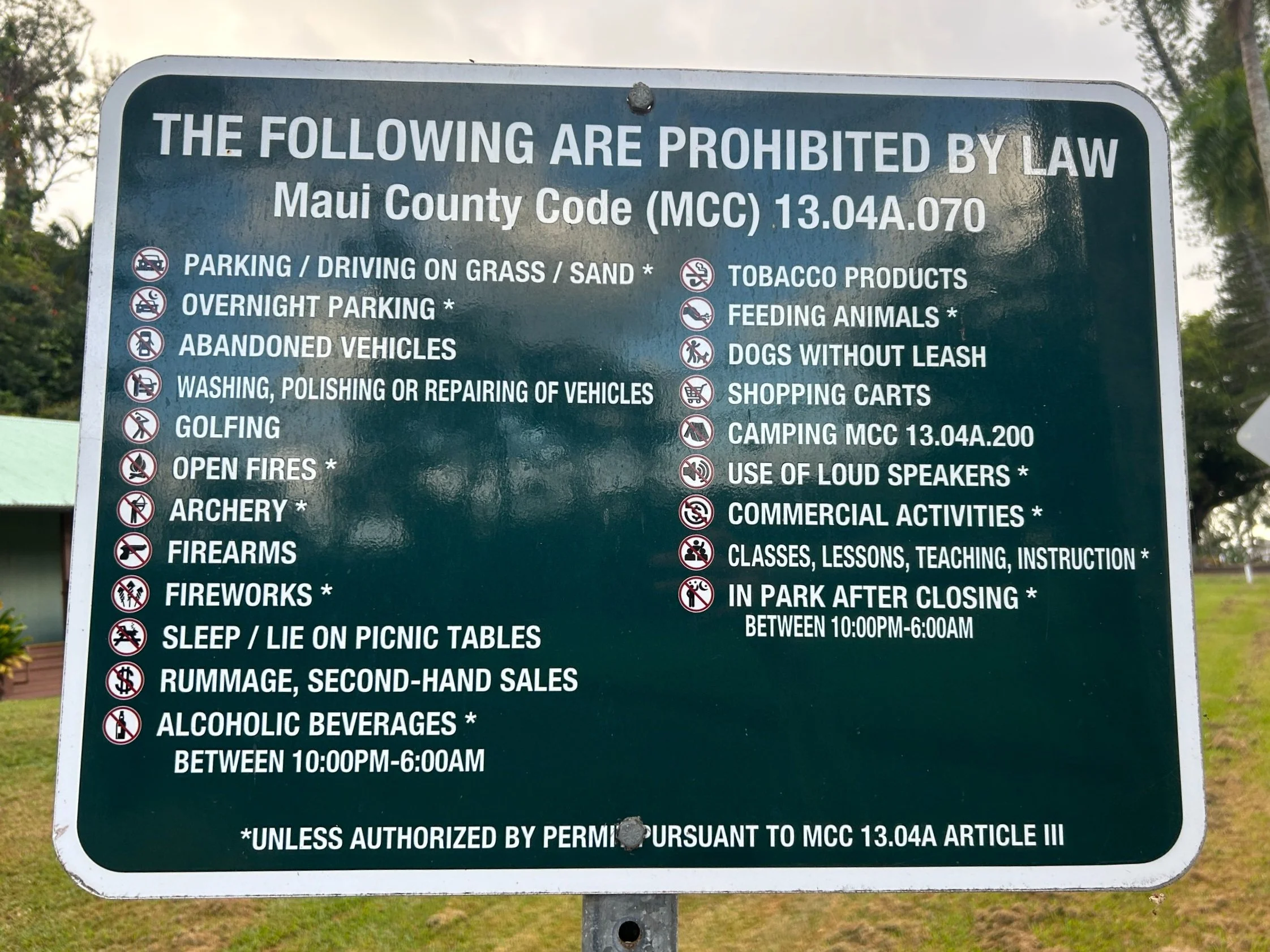 Hiking the Kaihalulu Red Sand Beach Trail in Hāna on Maui, Hawaiʻi ...