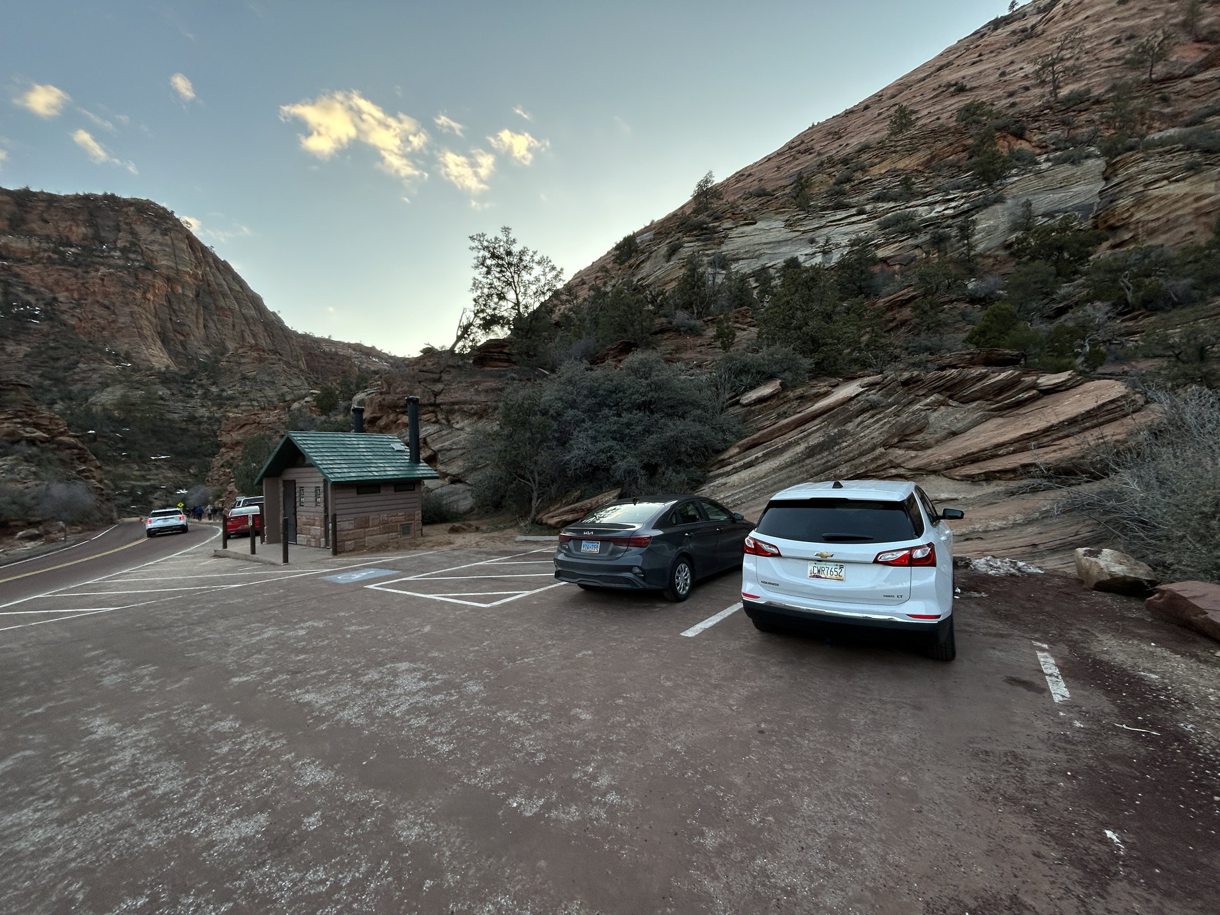 Hiking the Canyon Overlook Trail in Zion National Park — noahawaii