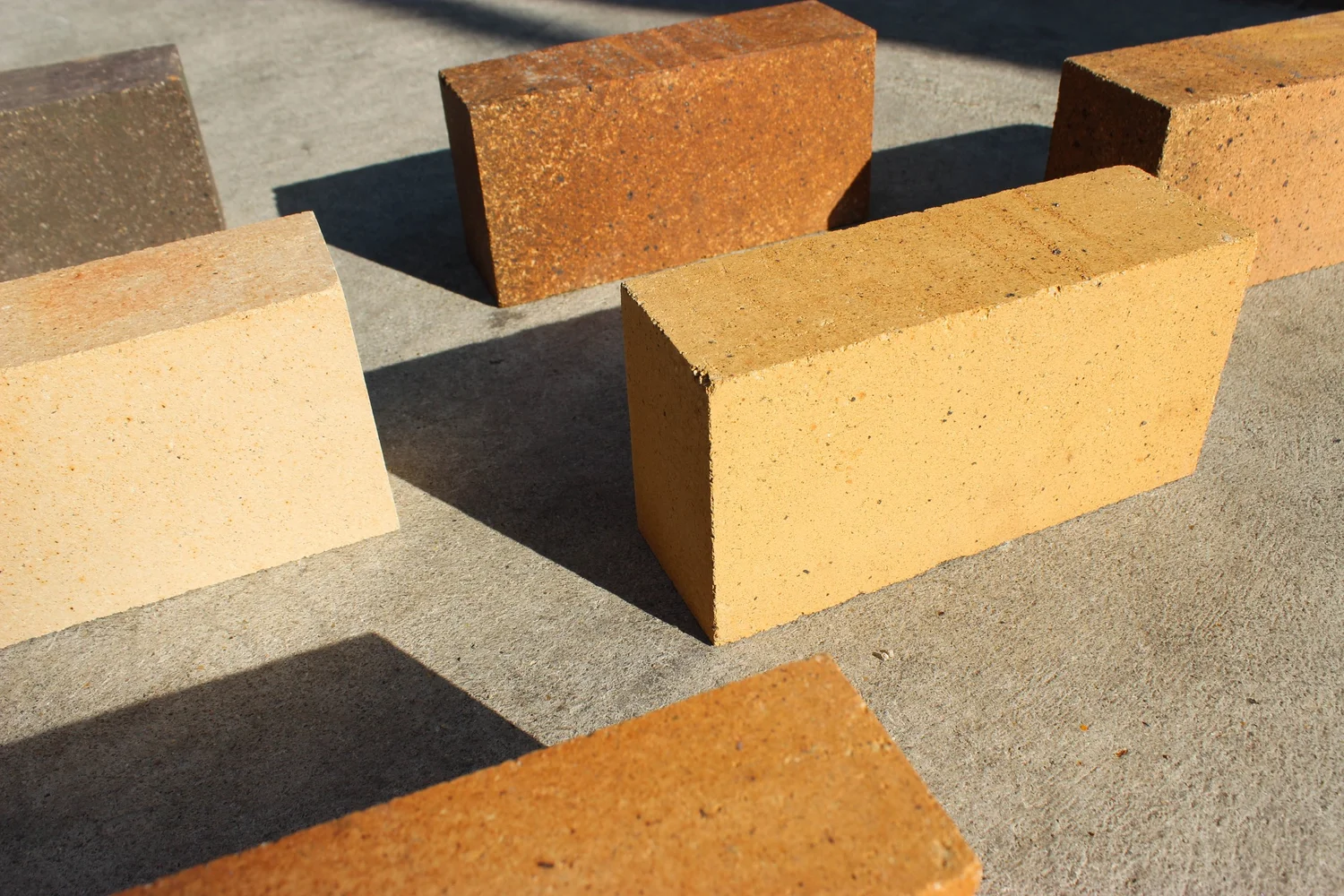 circular brick 230 — loqa