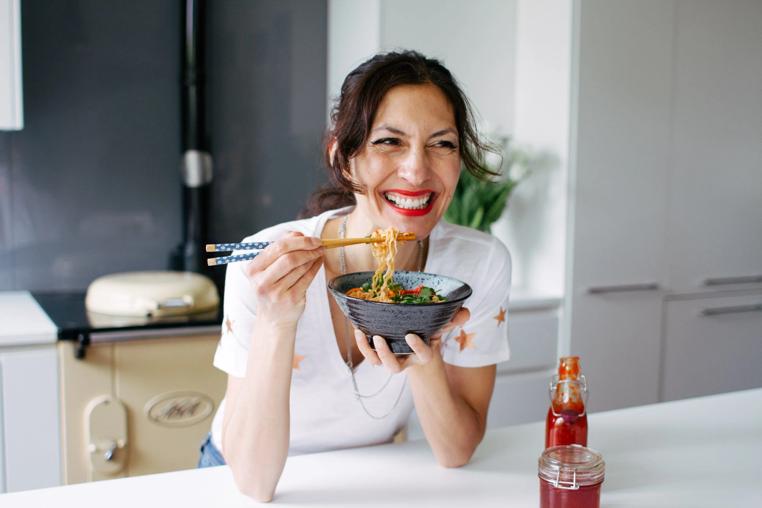 How to feel confident having your photos taken for your brand photo ...