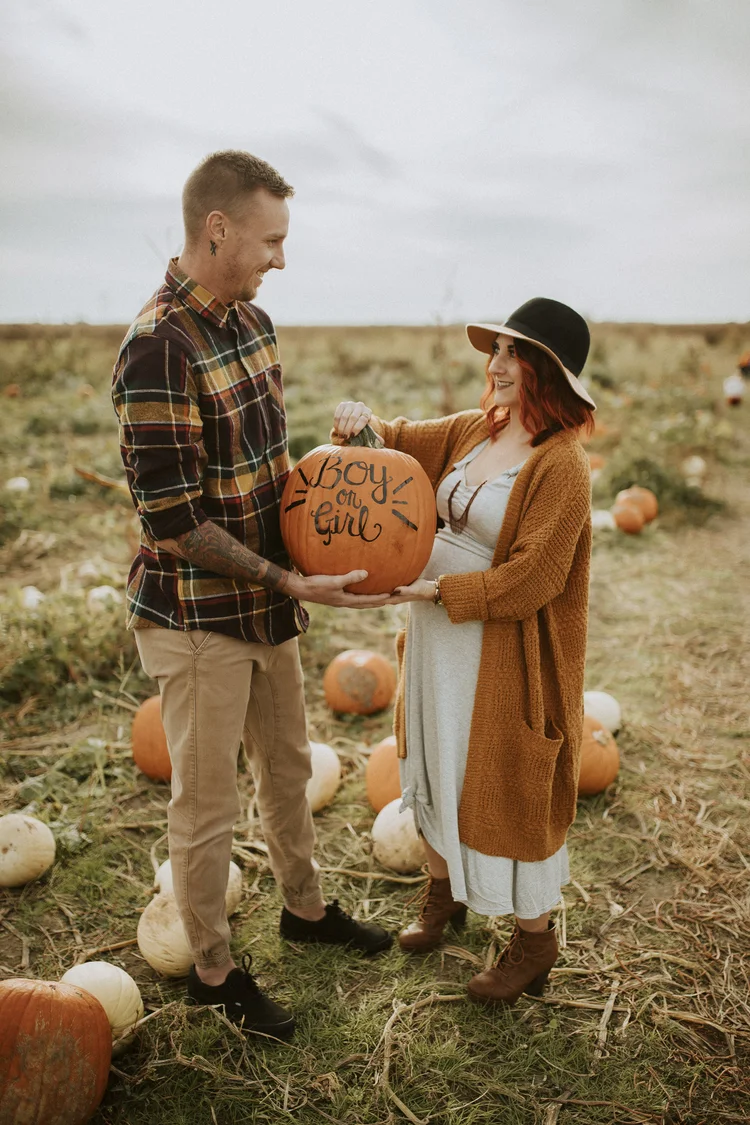 Maternity Photos in Greenfield, Indiana - Ray + Chelsea — Caitlin Tyner ...