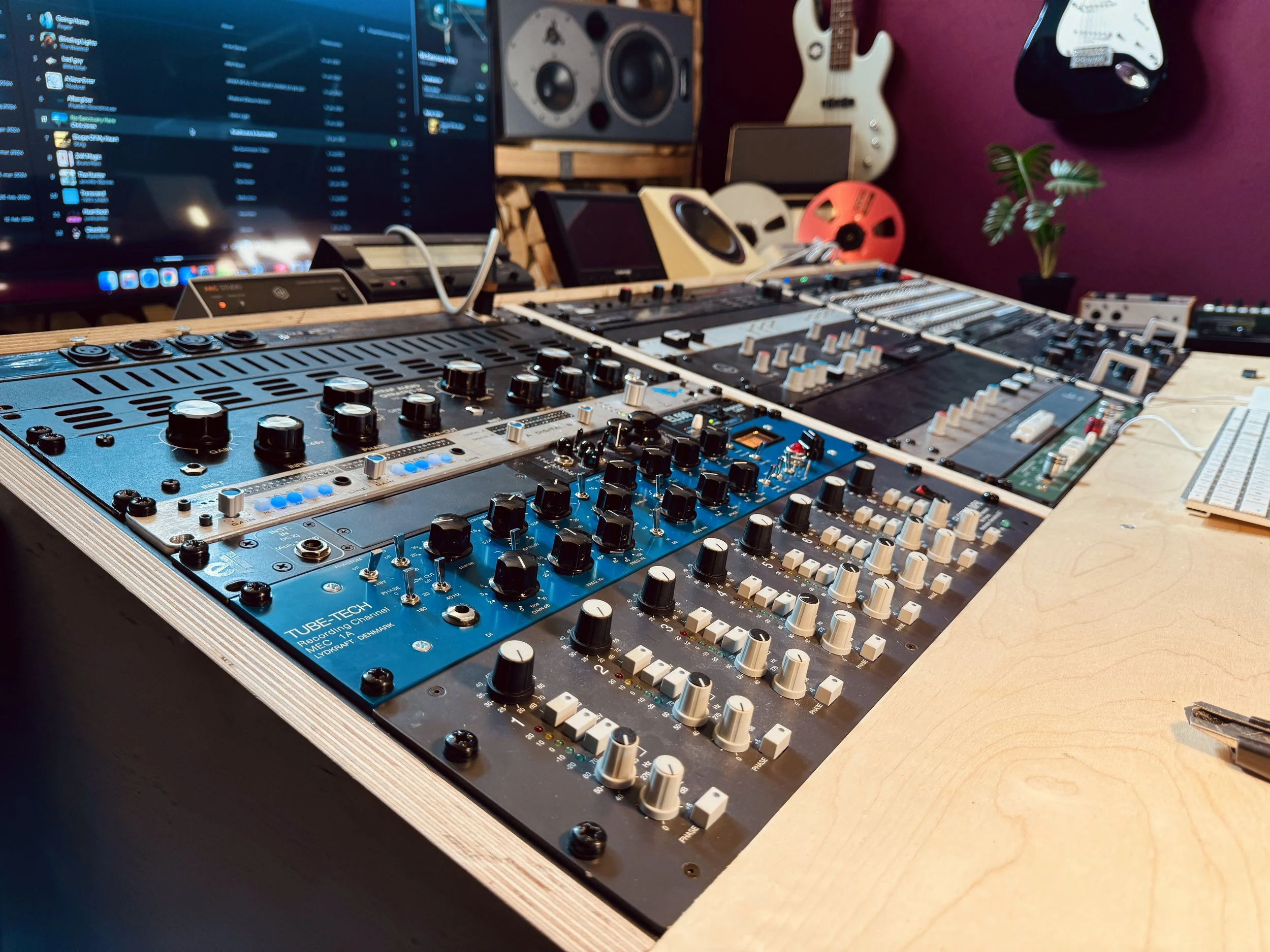 Gear — BlipBlop Studio