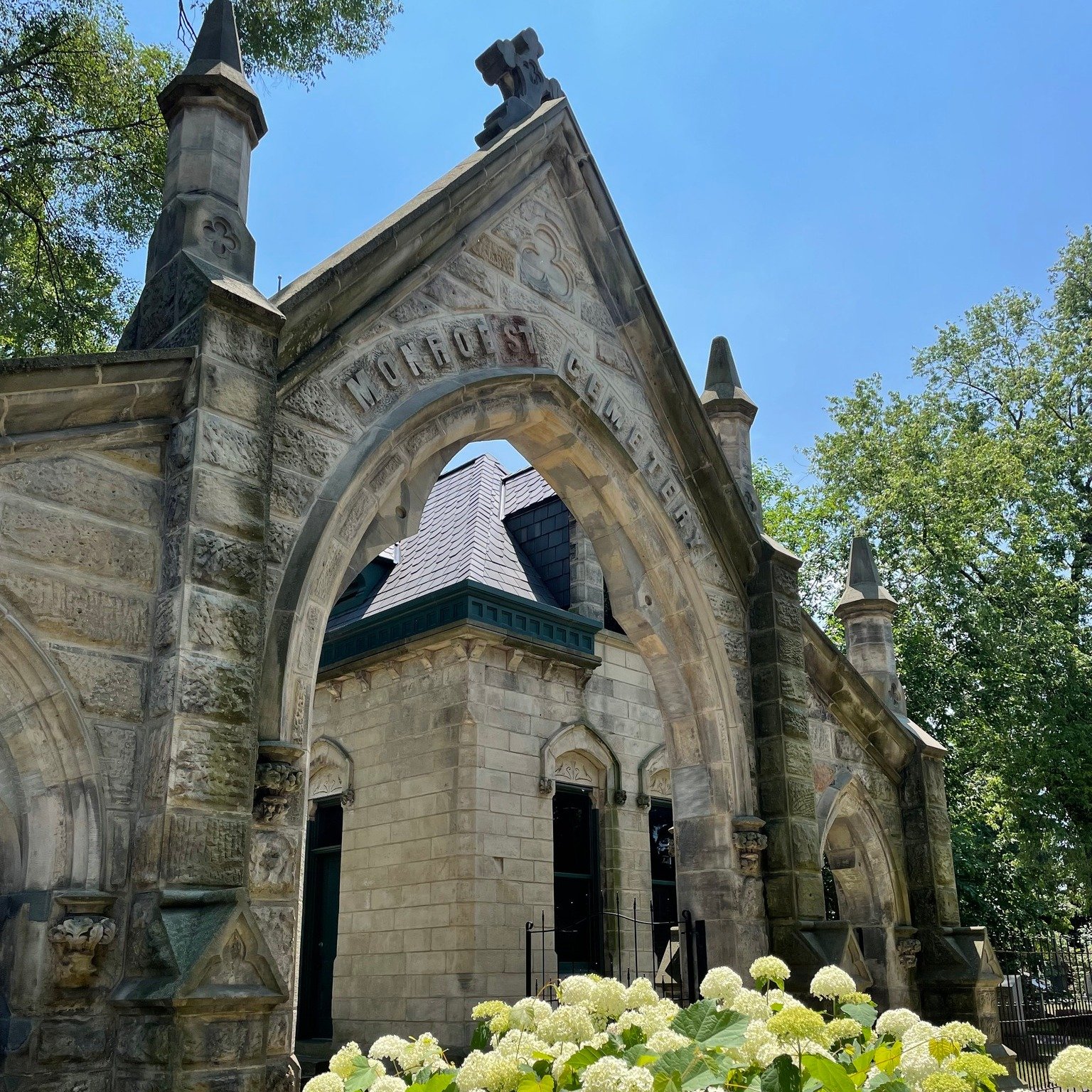 Monroe Street Cemetery — Take A Hike