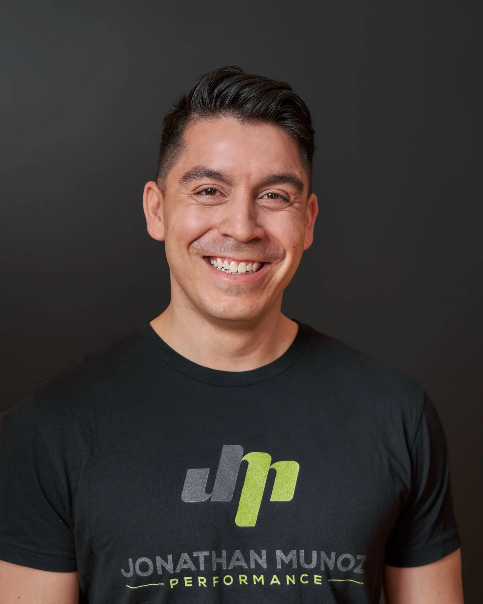 Personal Trainer | Jonathan Munoz Bio | Arrive Wellness NYC