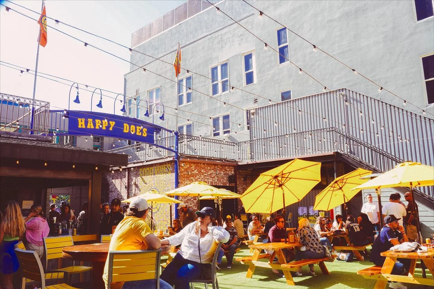 Happy Does Bar | Gaslamp Quarter | San Diego