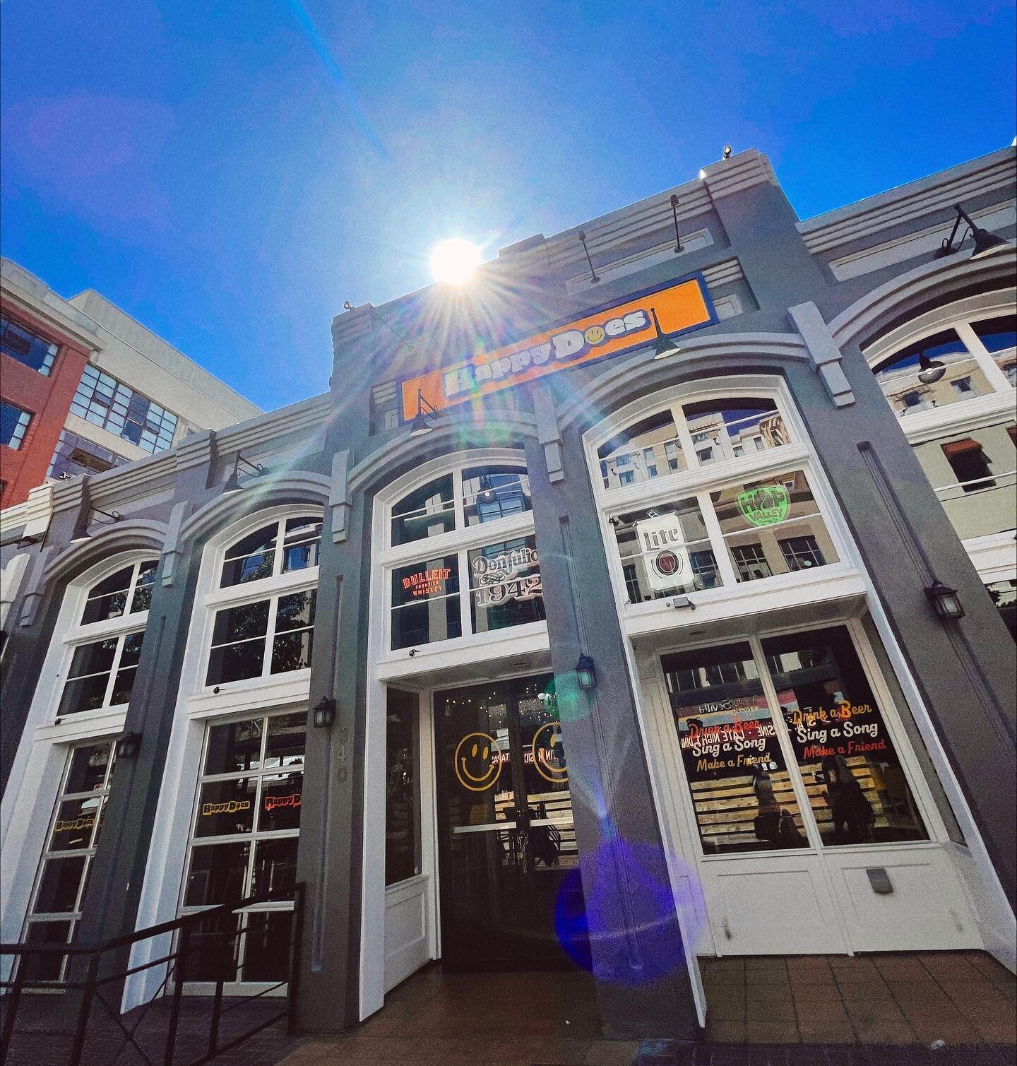 Happy Does Bar | Gaslamp Quarter | San Diego