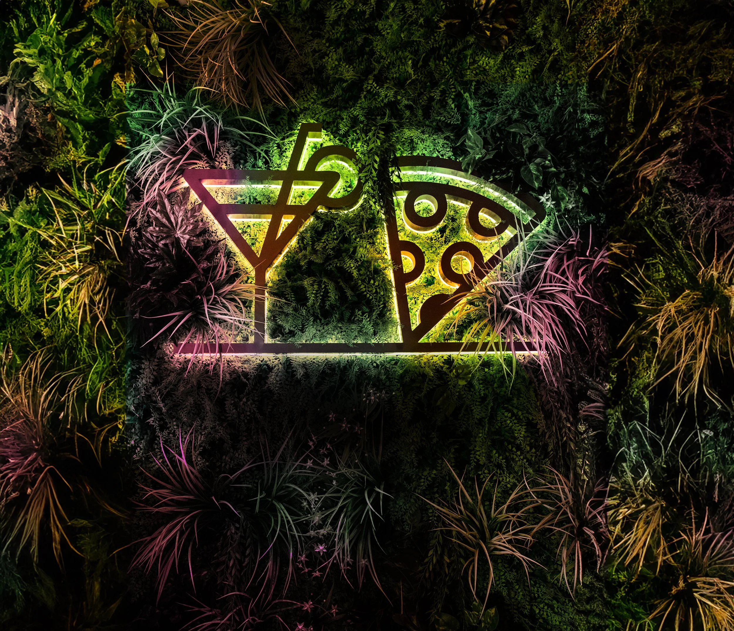 Ice & Slice | Discover & Dine Today
