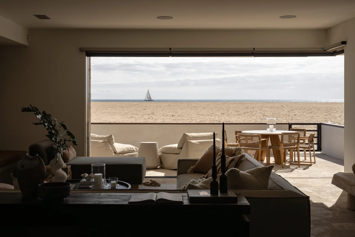 Luxury Oceanfront Interior Design Newport Beach | Vitamin Sea — LAURA ...