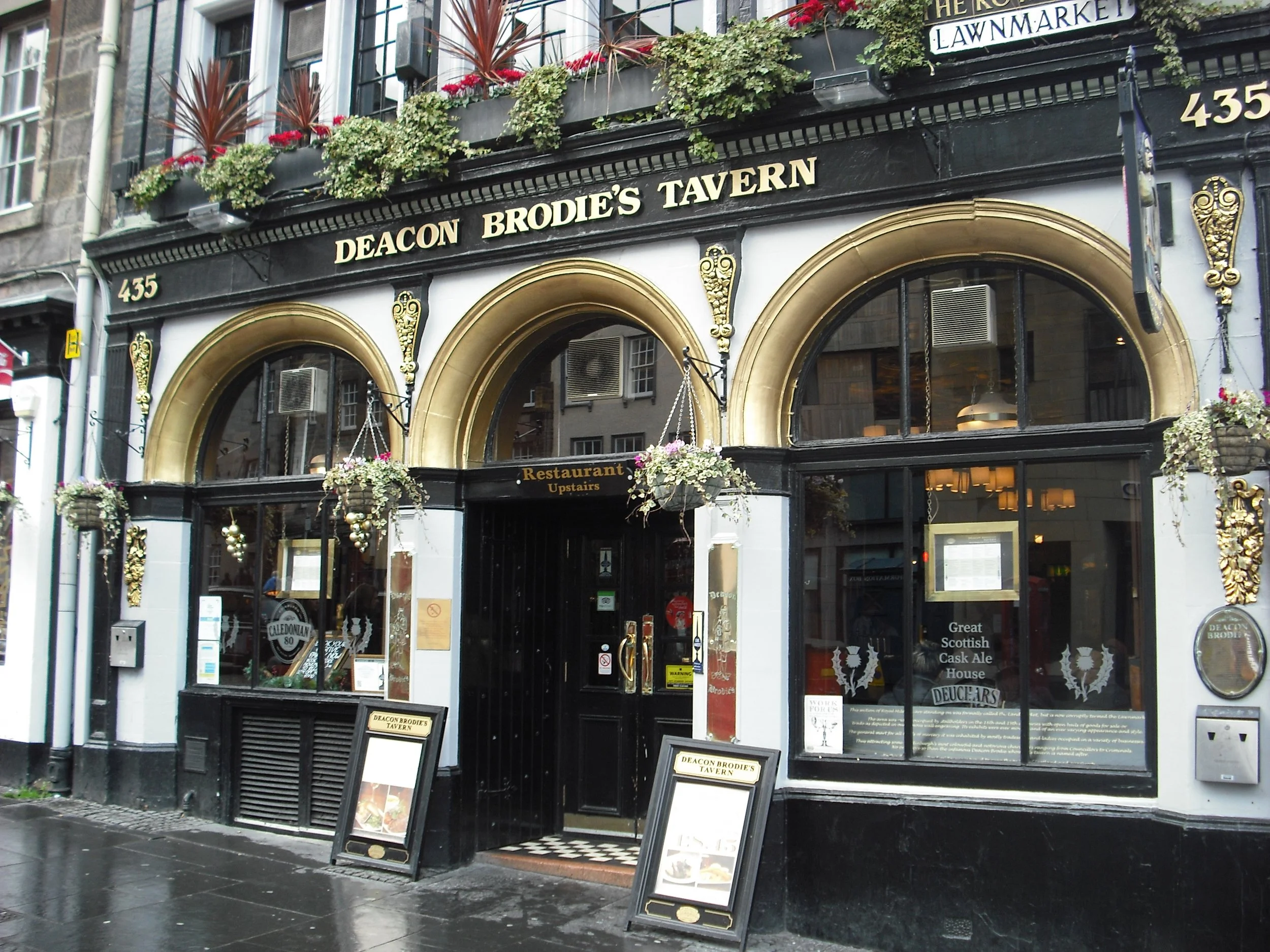 Pub trails for 40 cities and towns