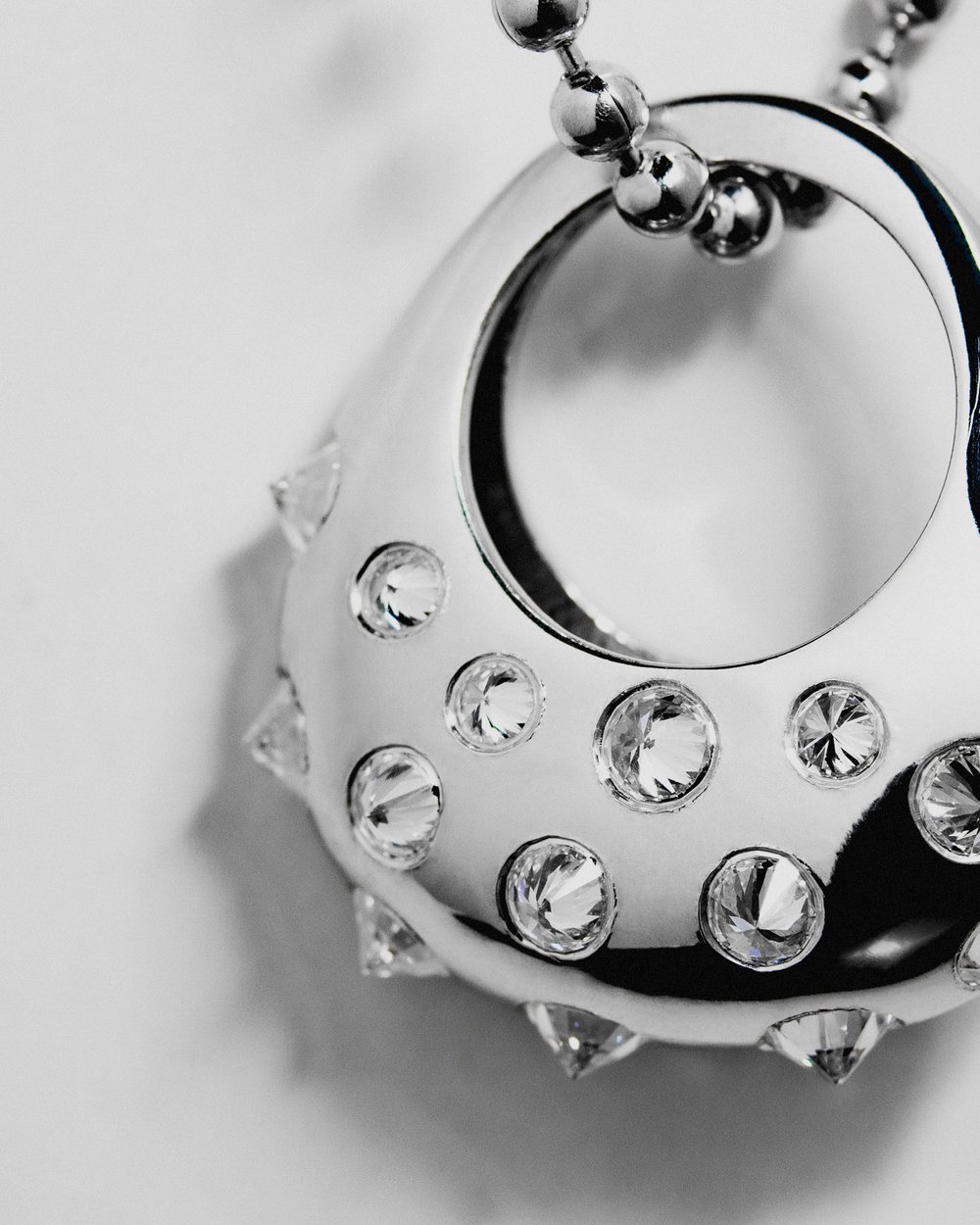 Raiffe | Explore Custom Glass Today