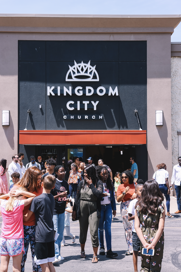 Church Service Times and Locations in Kansas City