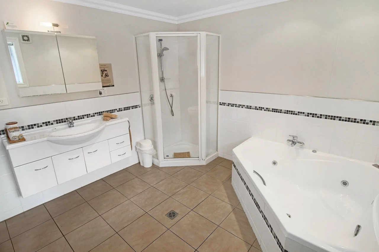 Bay of Islands Premier Accommodation - Kerikeri Park Lodge — Golden Chain